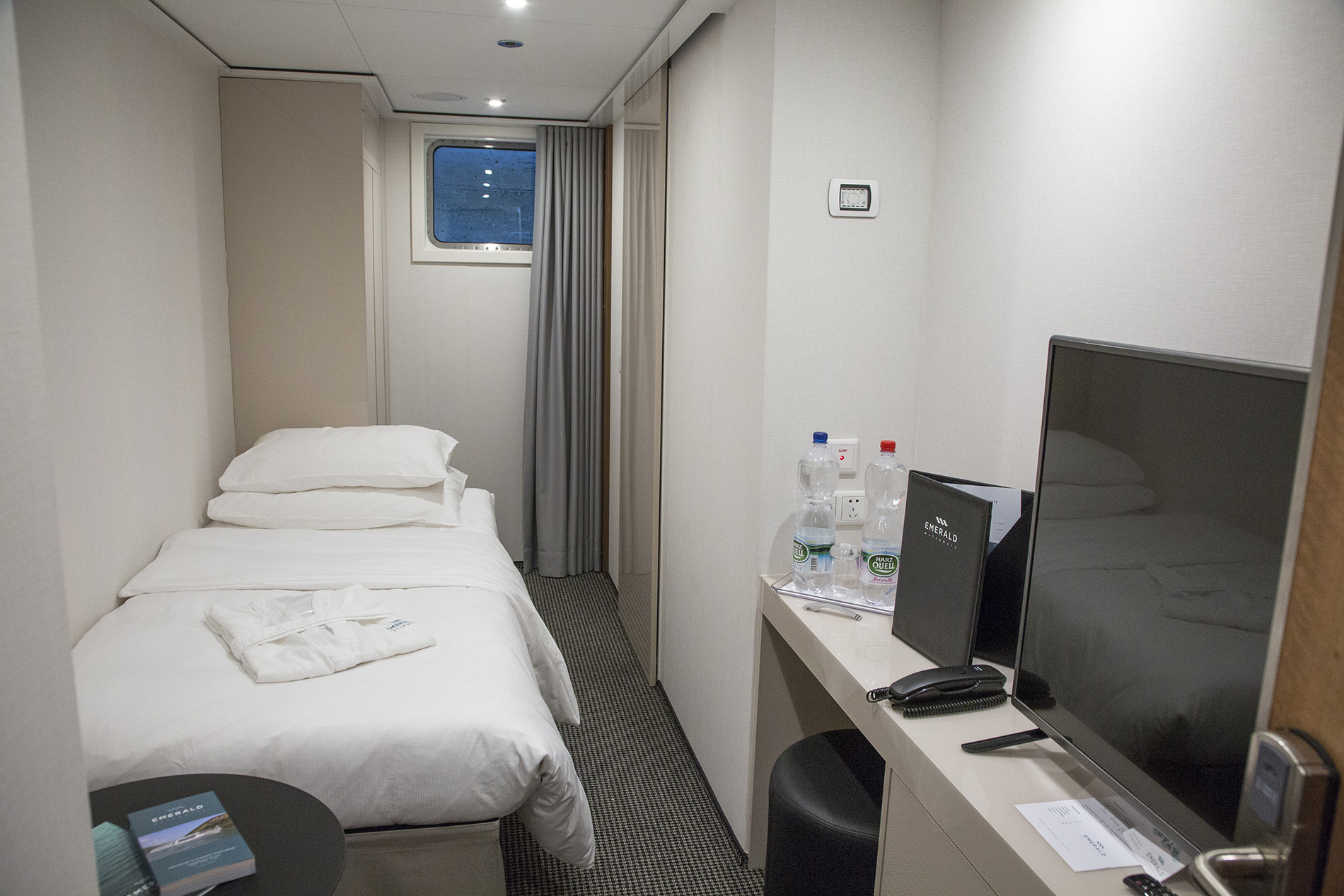 Emerald Sun | Hays Cruise