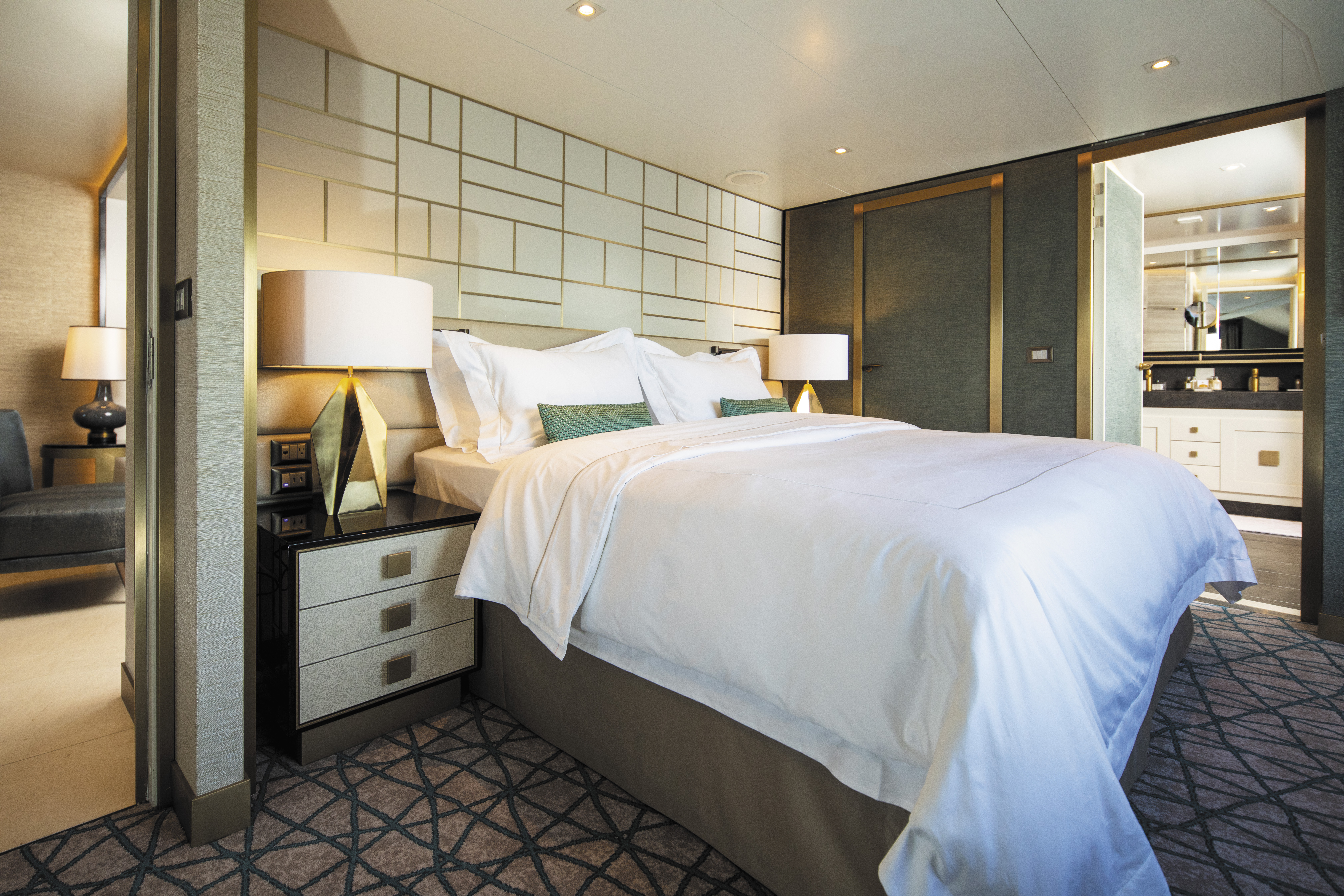 Seven Seas Splendor from Regent Seven Seas Cruises | UK Cruises