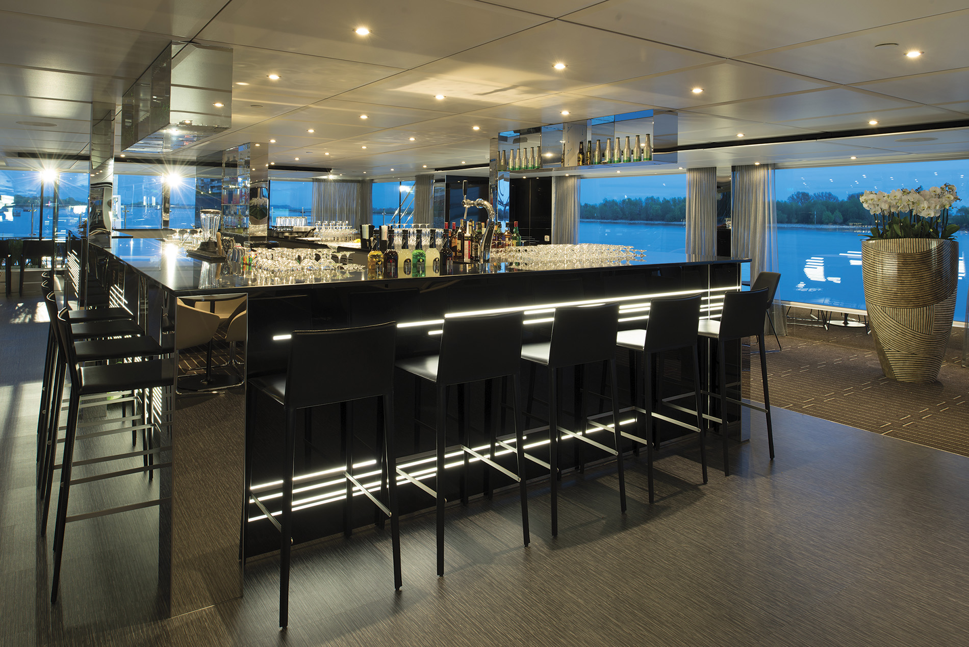 Emerald Sun | Hays Cruise