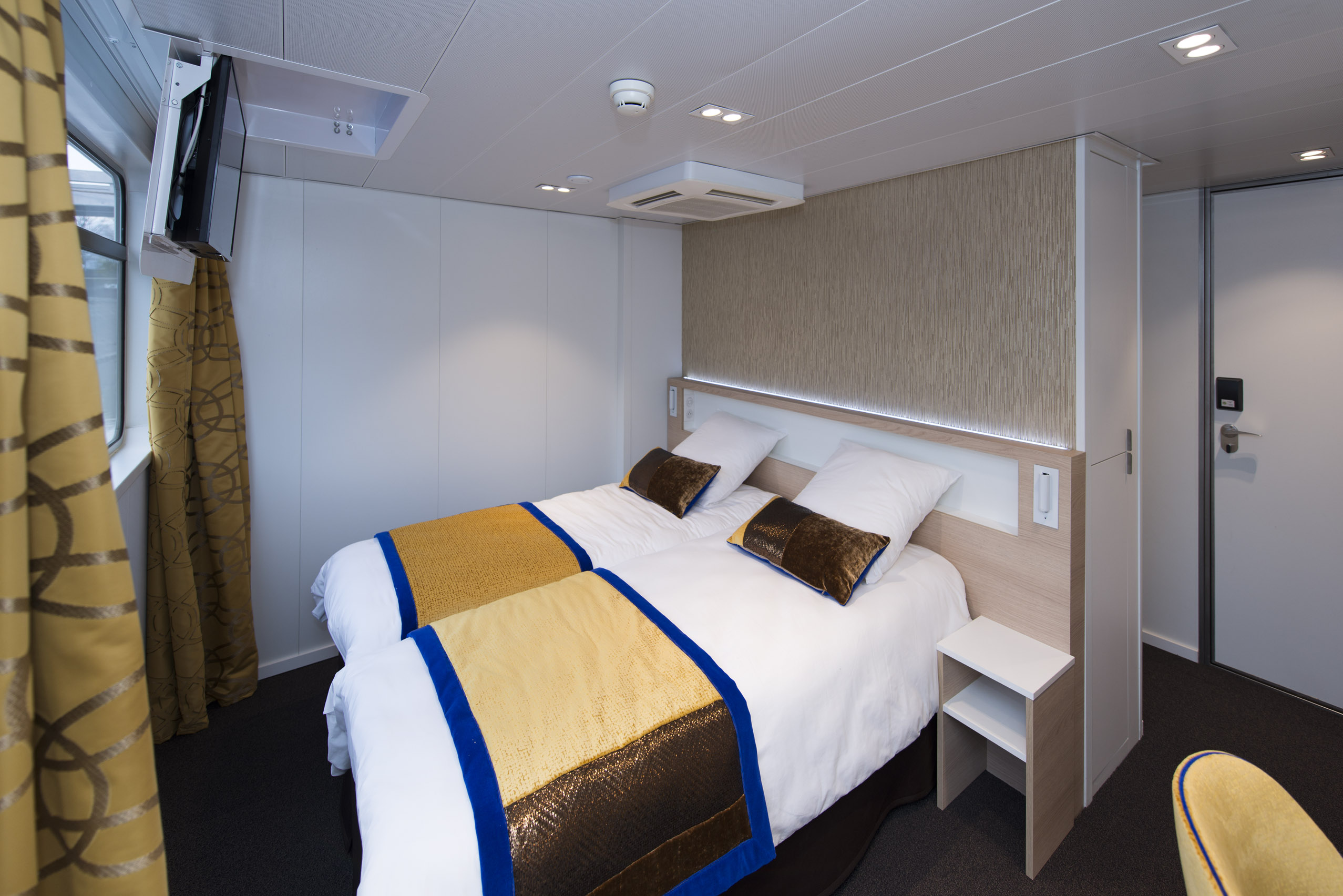 World of Cruising | MS Symphonie