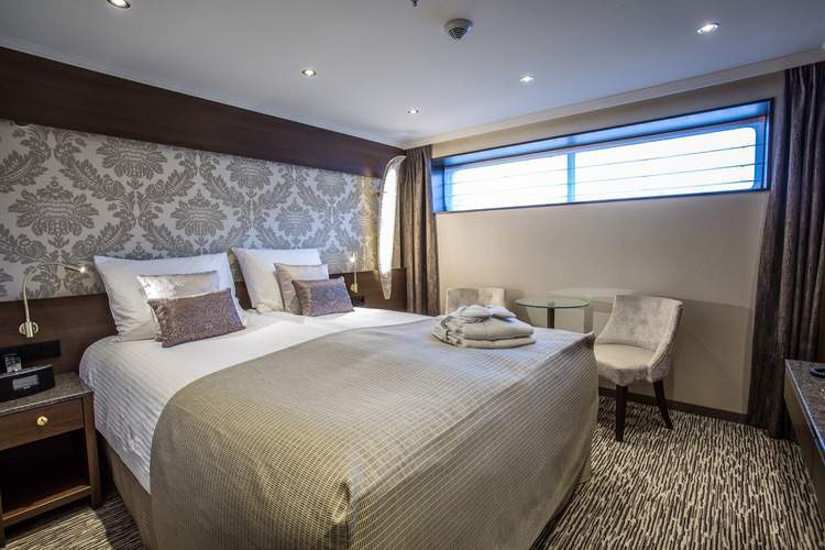 Cruise | MS Thomas Hardy | Trailfinders Ireland