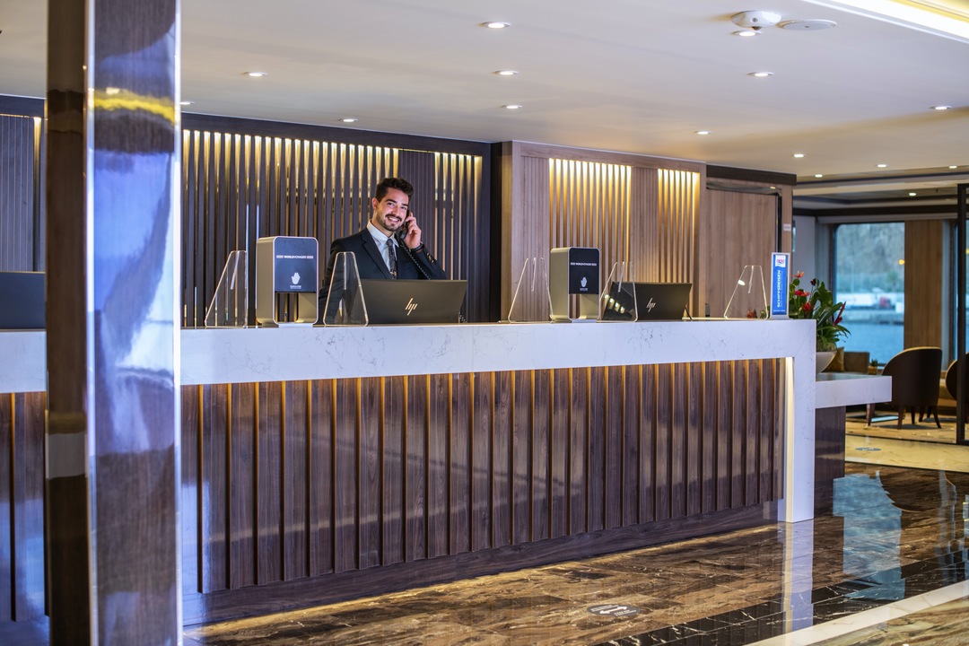 Infinity Cruises - Cruise Ship