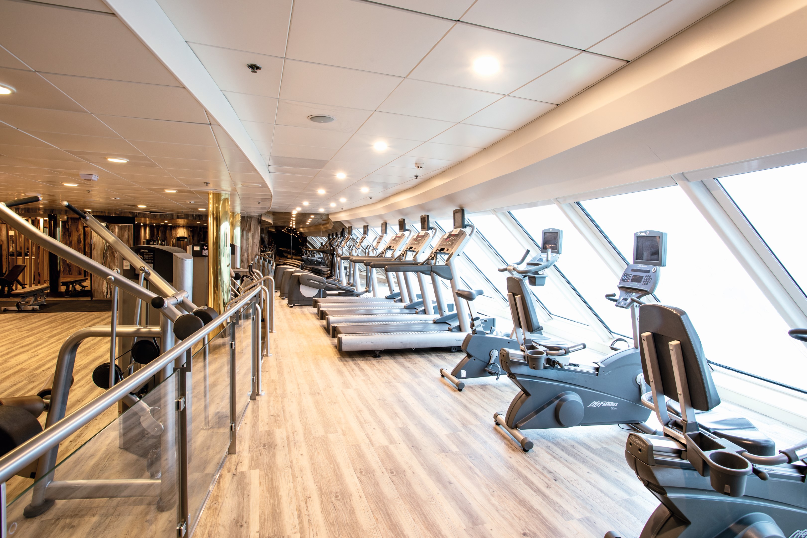 Exotic Islands Marella Explorer 2 2026-12-10 - Southampton Cruise Centre