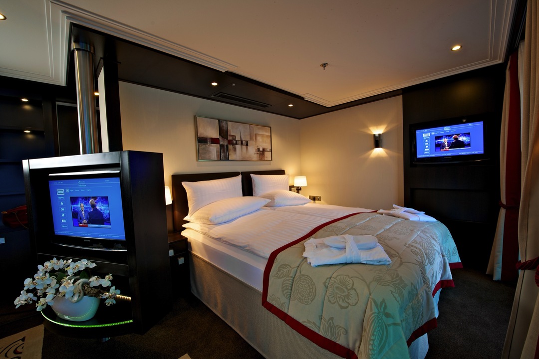 Panache Cruises - Cruise Ship