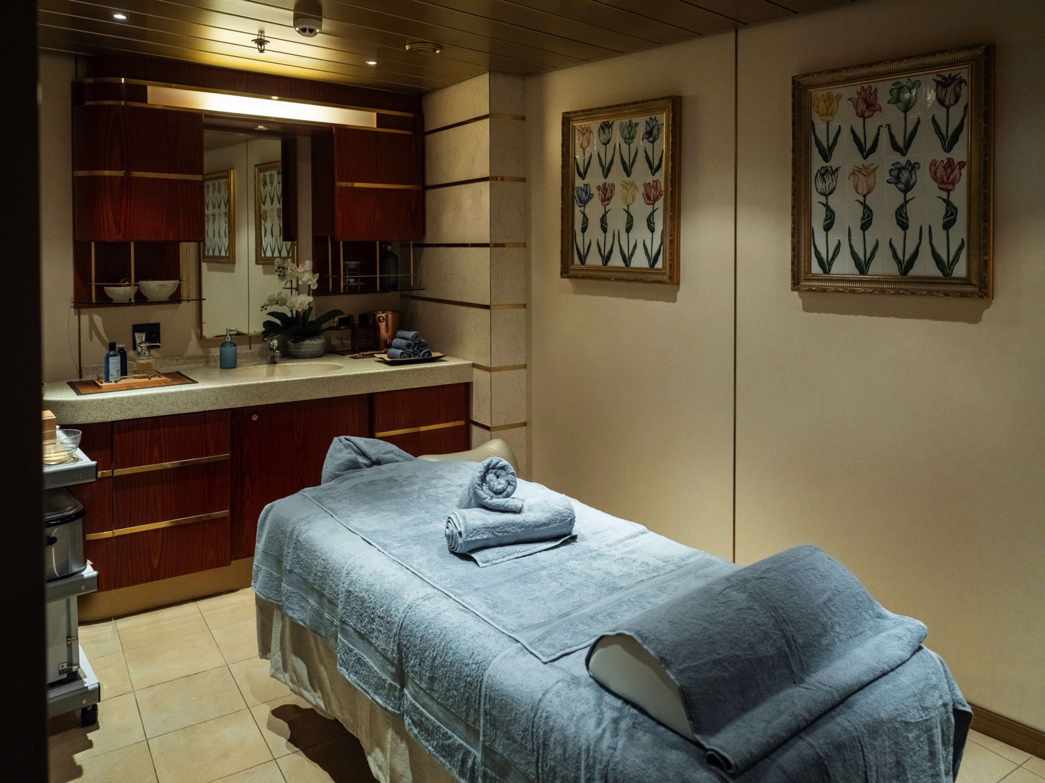 Renaissance | Hays Cruise